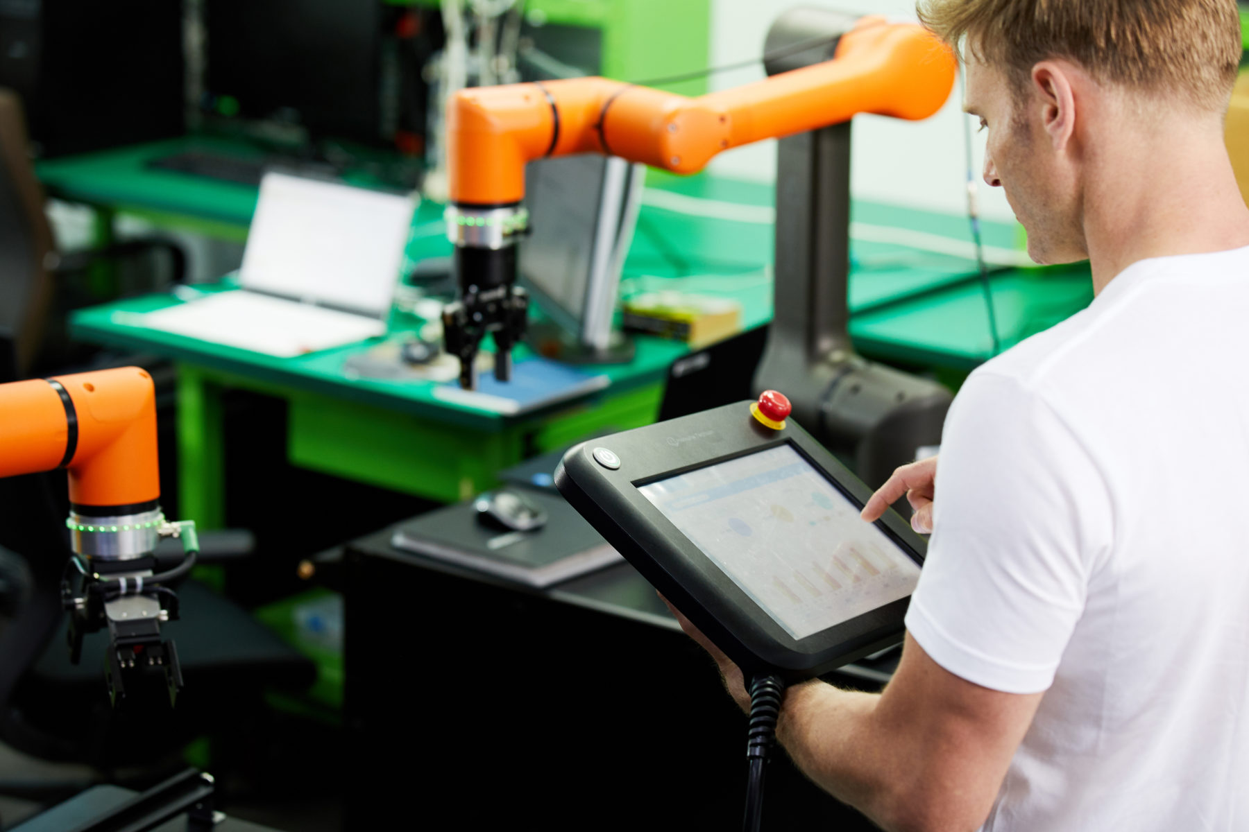 Why Weld With a Hanwha Cobot? - FSD Robotics, a Radwell company